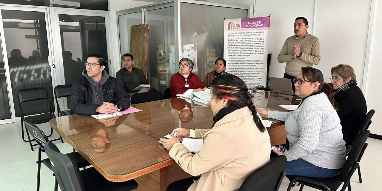 En sus últimas actividades, IVAI capacita a ciudadanos en materia de ...