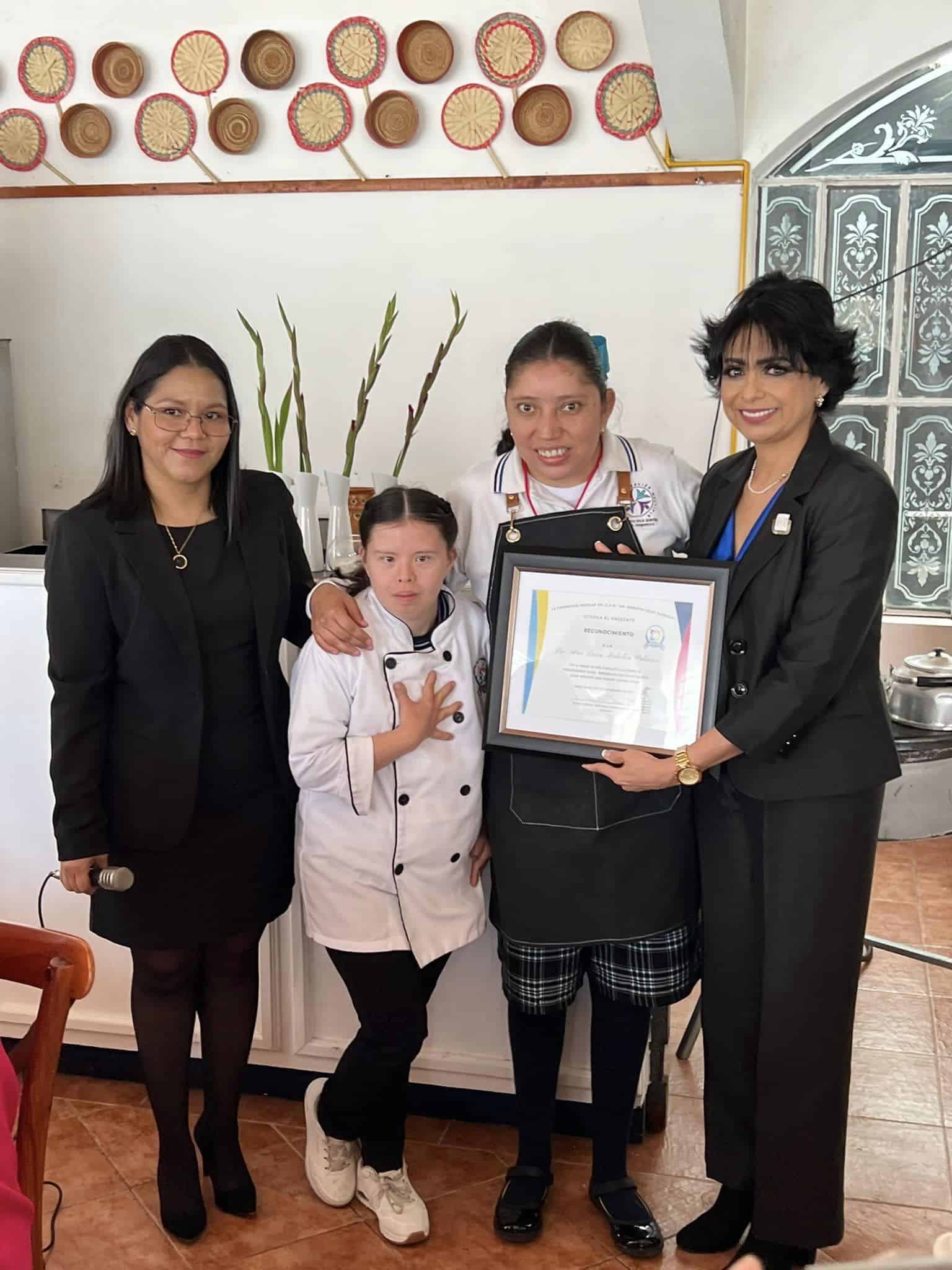 La Unión Femenina Iberoamericana (UFIA) Filial Xalapa, realizó con gran ...